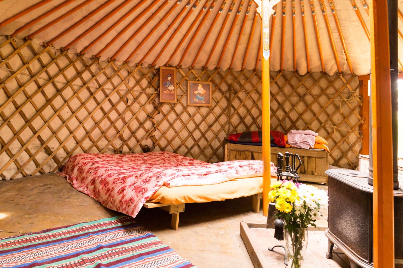Traditional Mongolian Yurts – Yoghurt Rooms – Sussex Barn Weddings